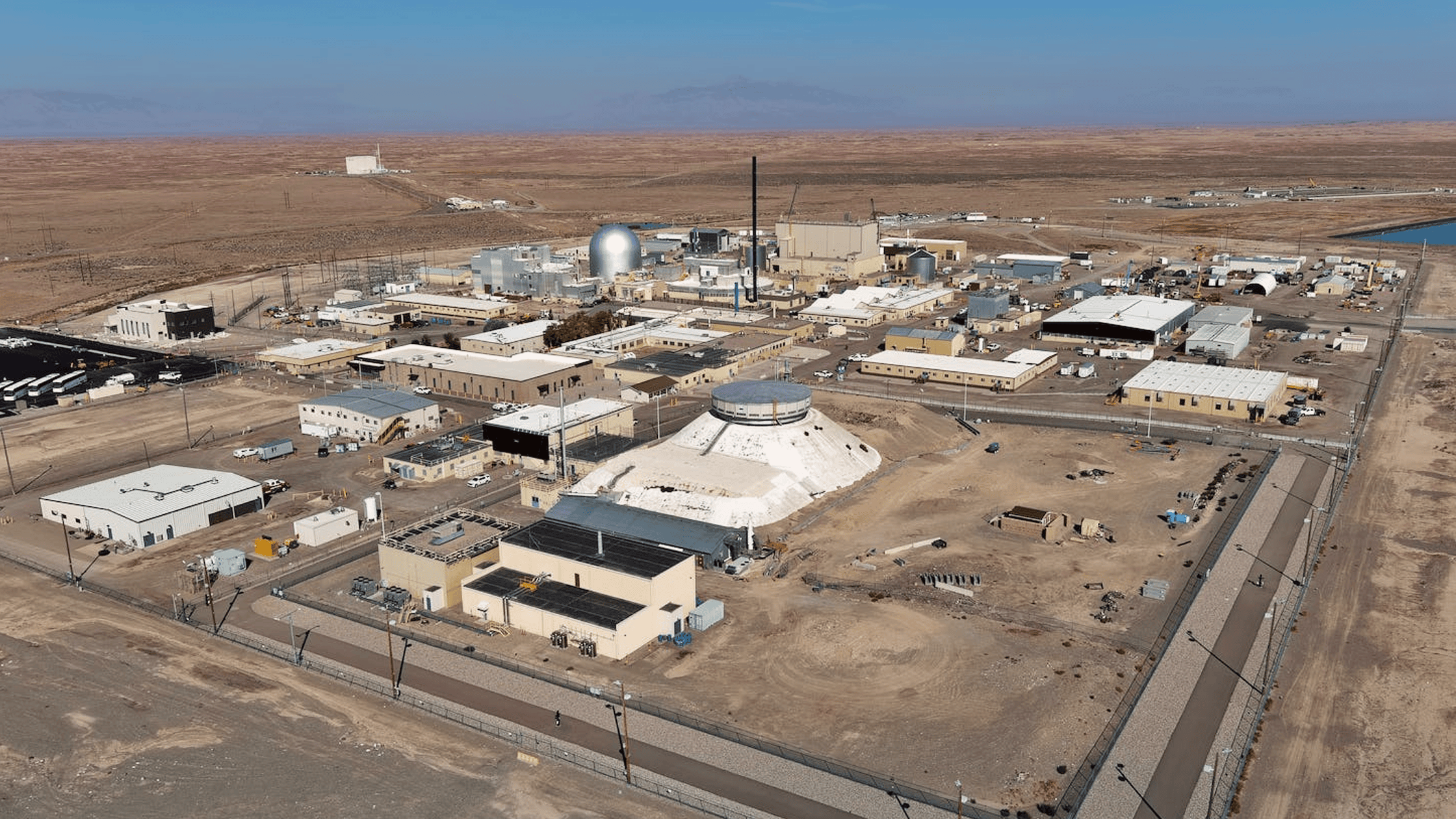 The Trump Administration Green-Lights SMRs, and CFS Raises Nearly $1 ...
